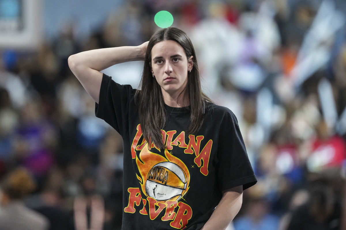Caitlin Clark receives unexpected offer on Sunday