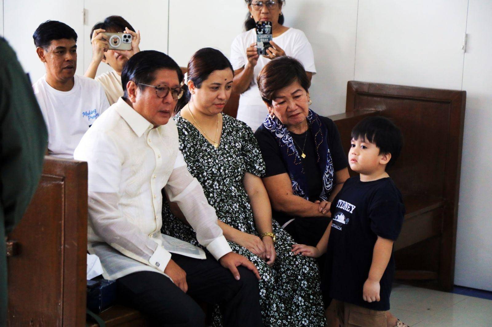 Marcos visit at wake of the fallen airmen of the Super Huey helicopter