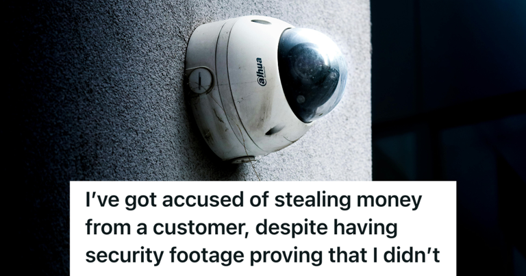 Retail Employee Faced An Angry Customer Accusing Him Of Theft, But He ...