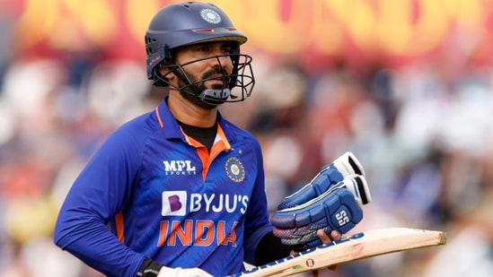 India vs Pakistan Hong Kong Sixes 2025 LIVE Score: Dinesh Karthik to ...