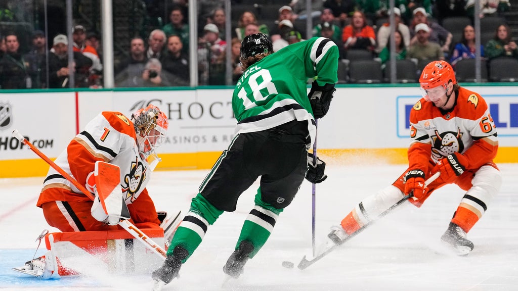 Ducks rally to beat Stars 7-5, Carlsson scores key short-handed goal