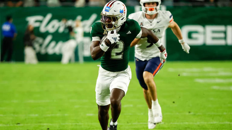 Byrum Brown, defense sparkle in surreal prime-time rout of UTSA