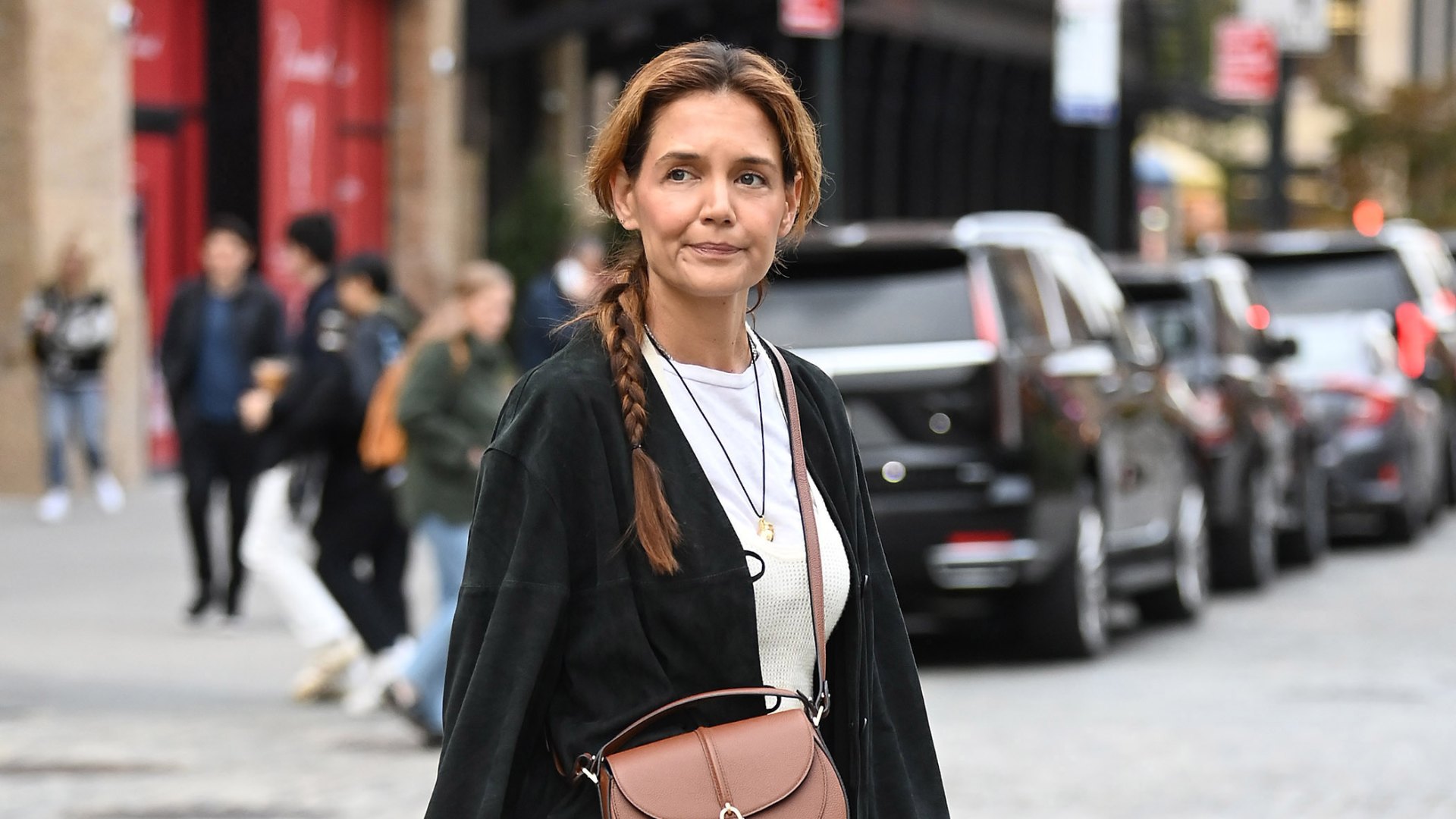 Love Katie Holmes' $535 Chic Fall Crossbody? This $24 Style Is Seriously Spot On