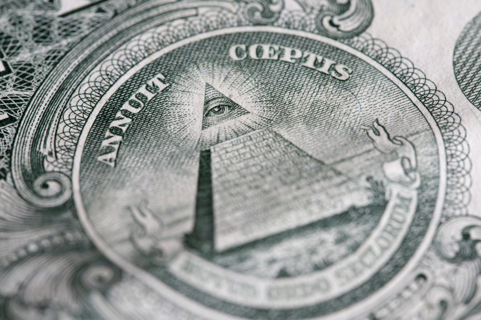Cracking the mysterious codes of Freemasonry