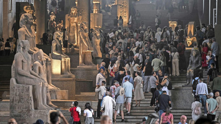 XPENG AI Day 2025: Embodied Intelligence con VLA 2.0, Robotaxi, IRON Next-Gen e auto volante