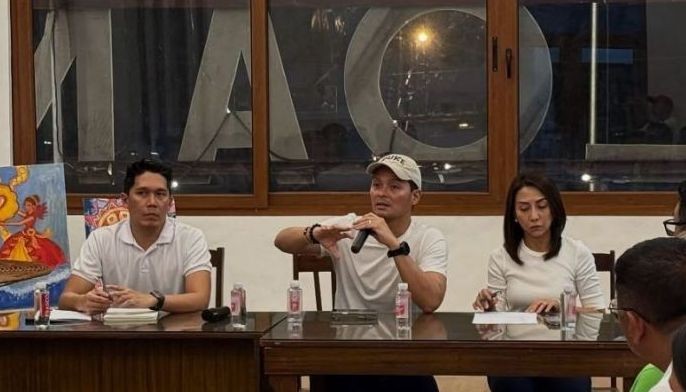 DOT's Frasco confirms trip to London before 'Tino' battered Cebu