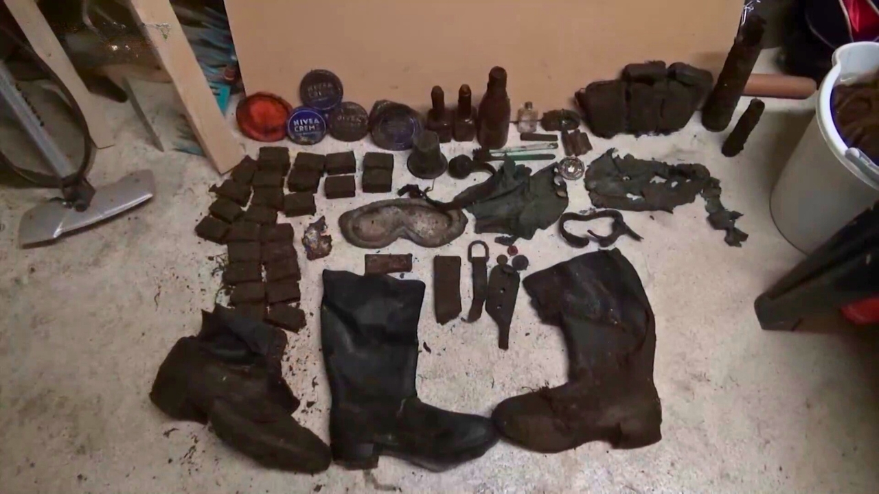 Frozen Frontline – Digging Through Ice for WW2 Relics!