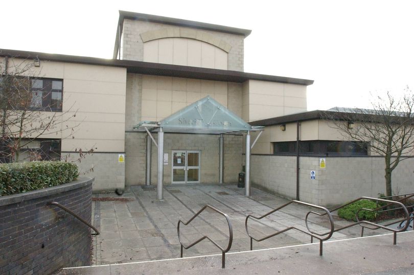 Airdrie man sprinted from court to avoid jail before attacking chasing cops