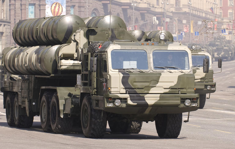 Putin’s $500M S-400 Air Defense Crushed In Crimea—600KM Radar Gap Opens Over Black Sea