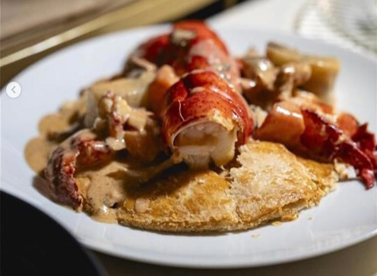 6 Chains With Amazing Pot Pie, Say Chefs