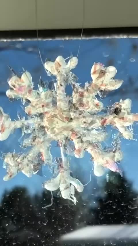 Put cooking spray & hot glue on wax paper ️😱