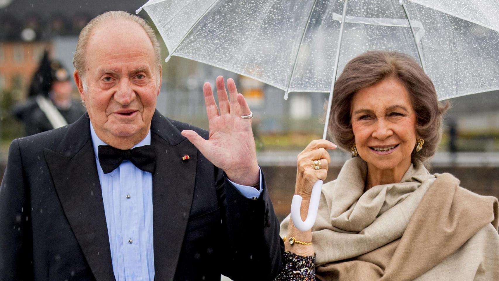 Los 24 adjetivos que usa el emérito Juan Carlos en sus memorias para ...