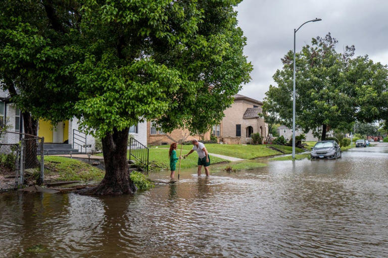 Miami tops list of flood-hit areas seeing people leave