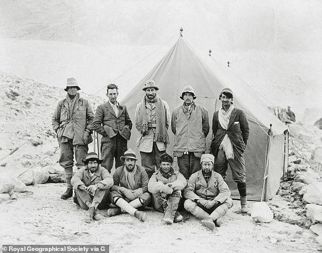 British twins put George Mallory's 1920s Everest kit to the test - by ...