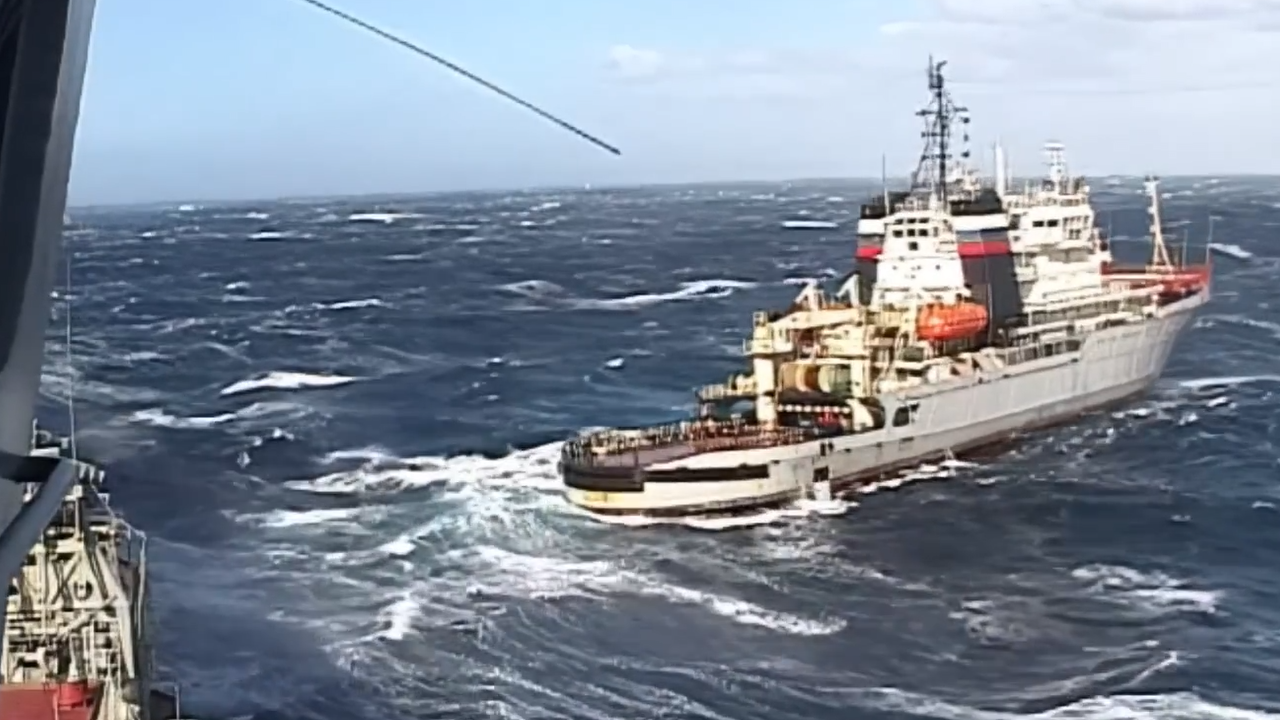 The Cursed Russian Aircraft Carrier That Literally Cannot Sail Alone