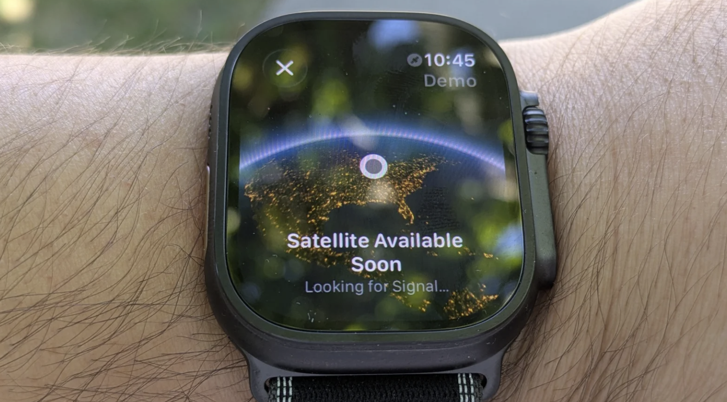 SpaceX's Cellular Starlink Now Works on Apple Watches in Canada, Japan