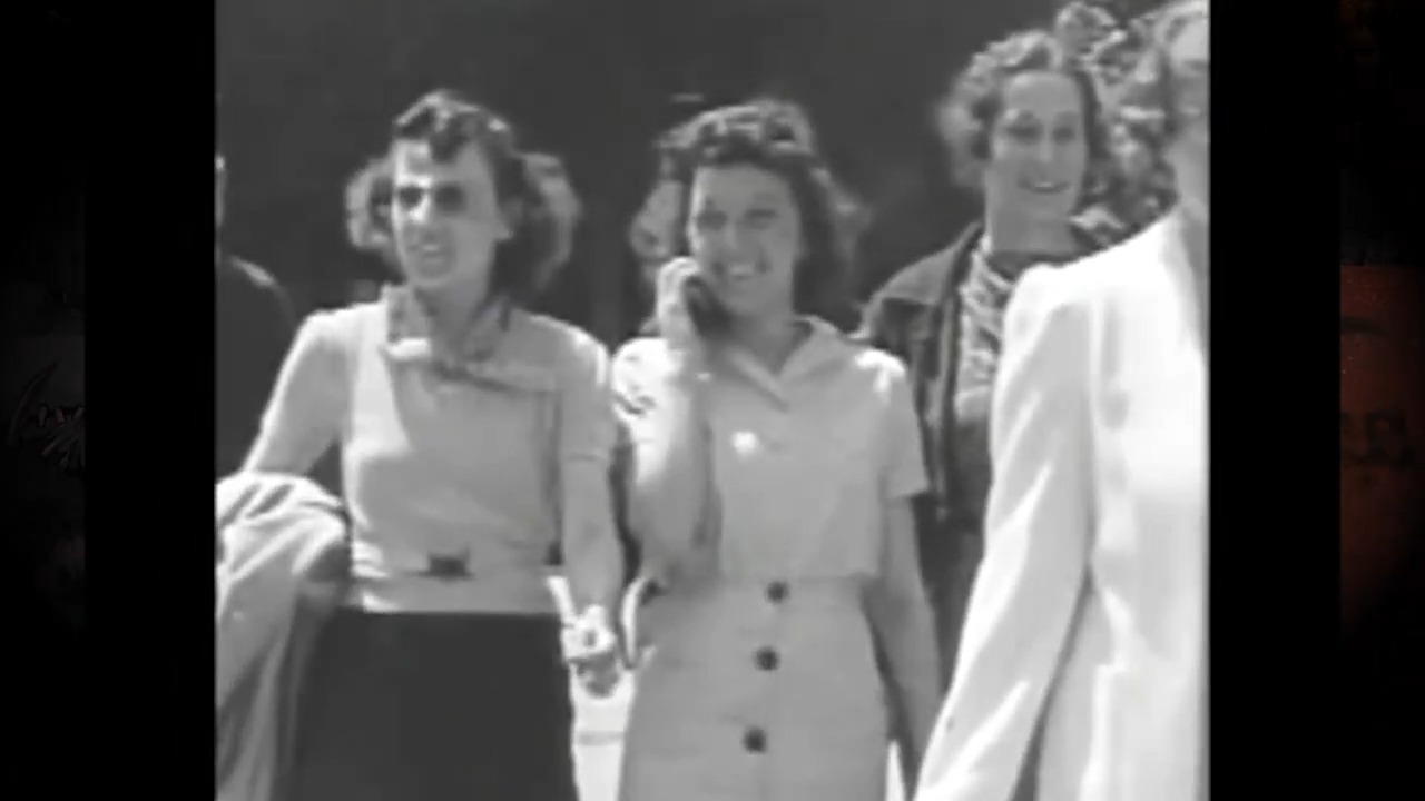 This Woman Was Filmed Using a Cell Phone in 1928 - Decades Too Early