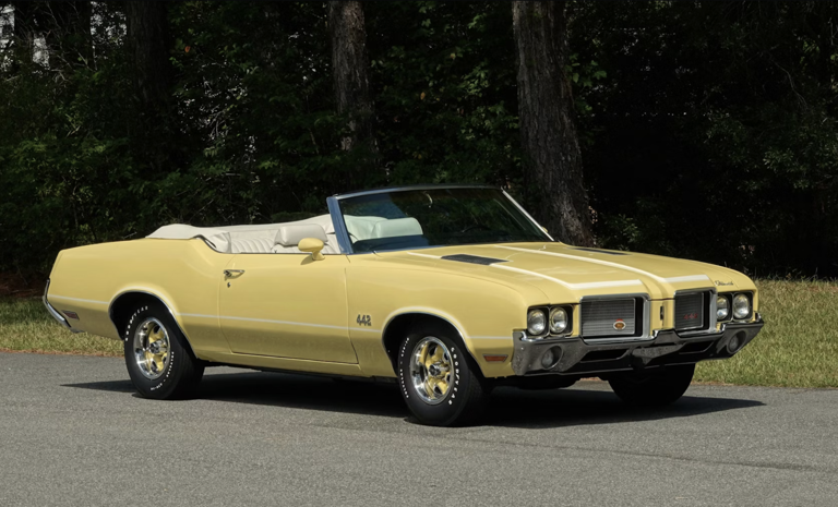 Rare 1972 Oldsmobile 4-4-2 Convertible Headlines Raleigh Classic Auction