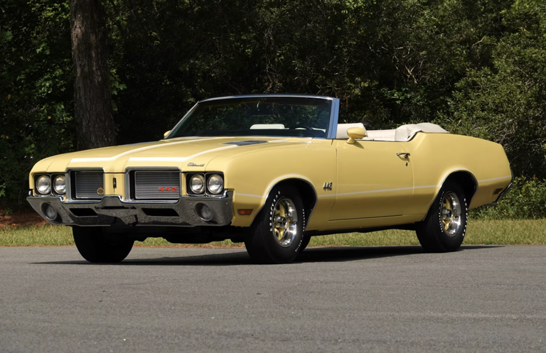 Rare 1972 Oldsmobile 4-4-2 Convertible Headlines Raleigh Classic Auction