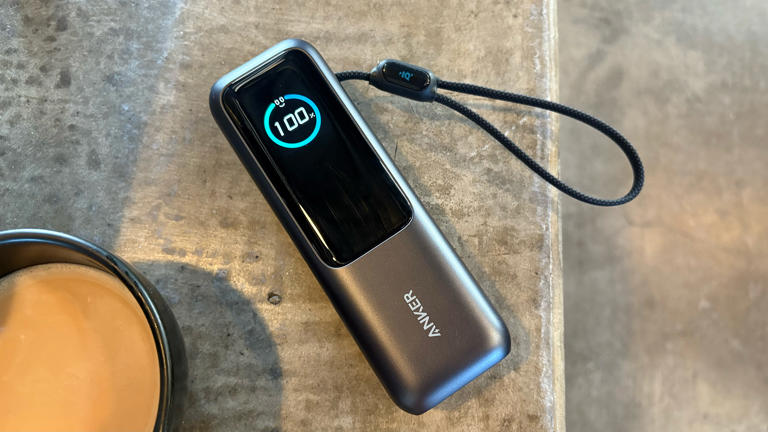 Anker Laptop Power Bank review: All my favorite battery features ...