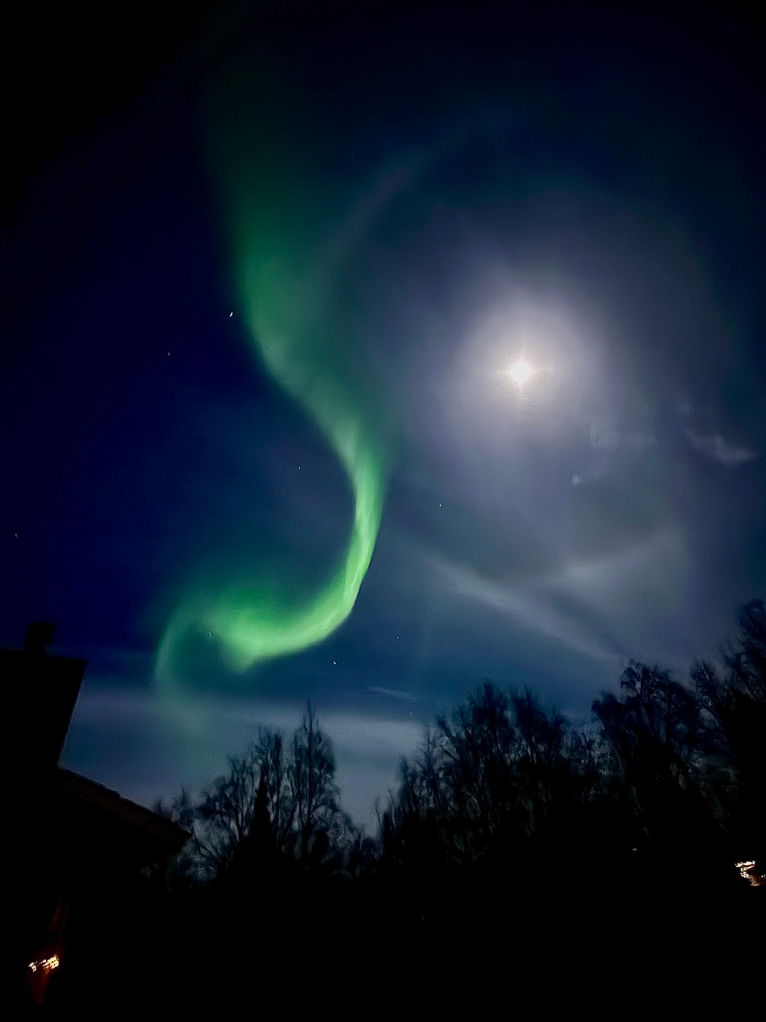Strong geomagnetic storm dazzles, more northern lights sightings ...