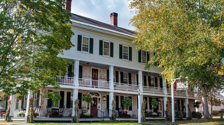 5 Vermont Towns With Vintage-Style Homes And Historic New England Charm