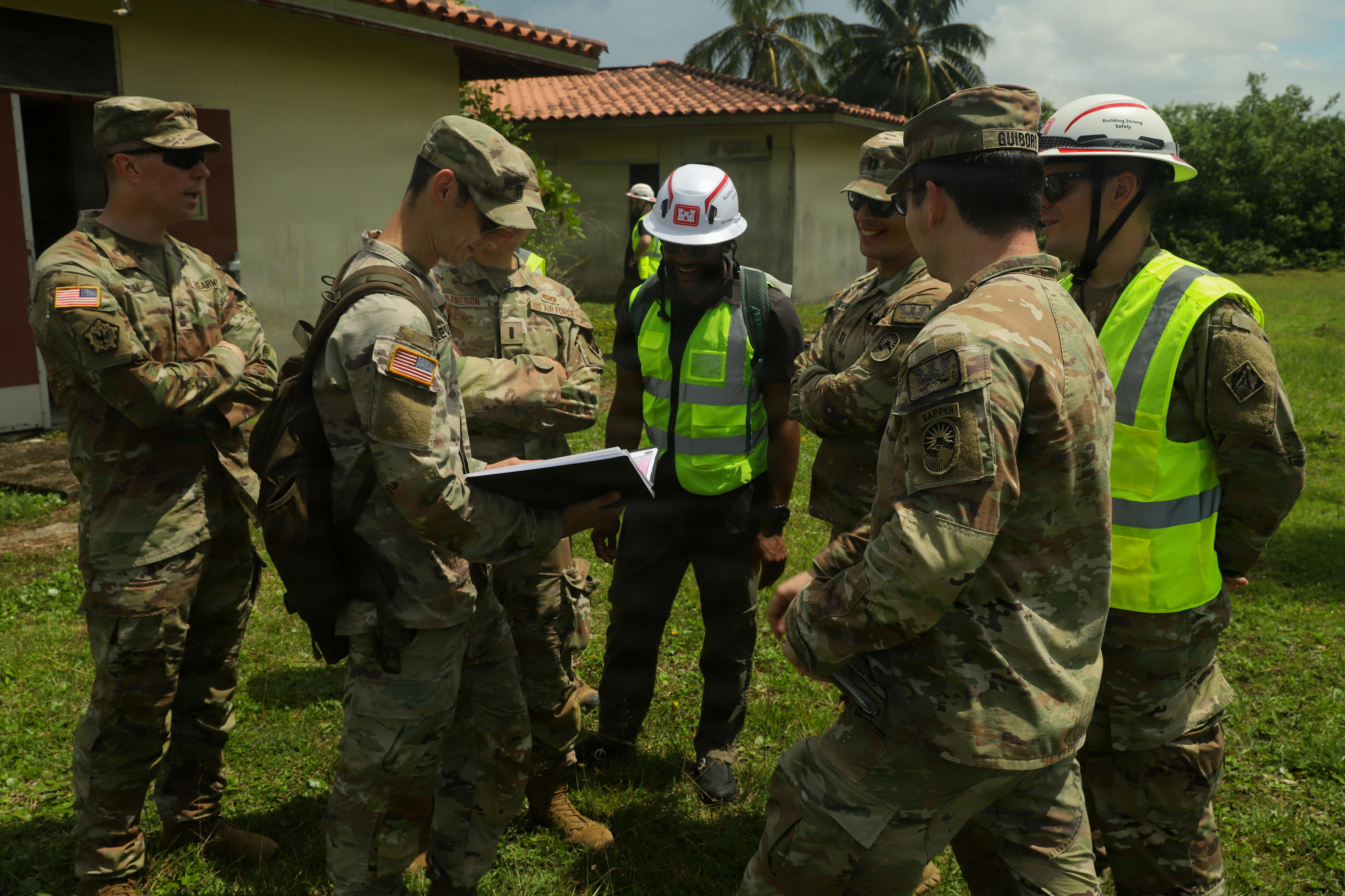 Army Corps of Engineers visits Base Aeronaval Cristobal Colon