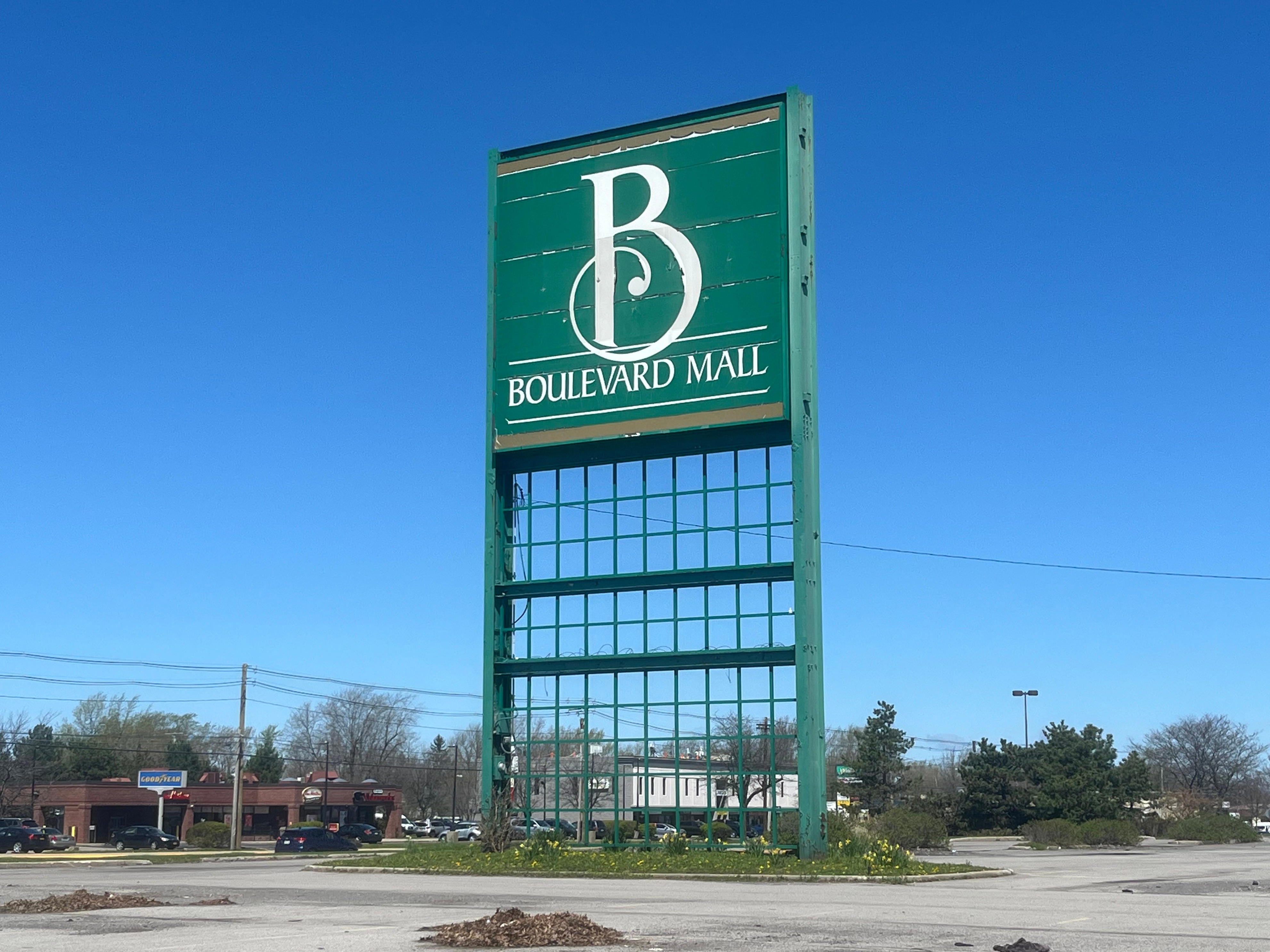 No 'Son of Station Twelve': Boulevard Mall plans will give Amherst a ...