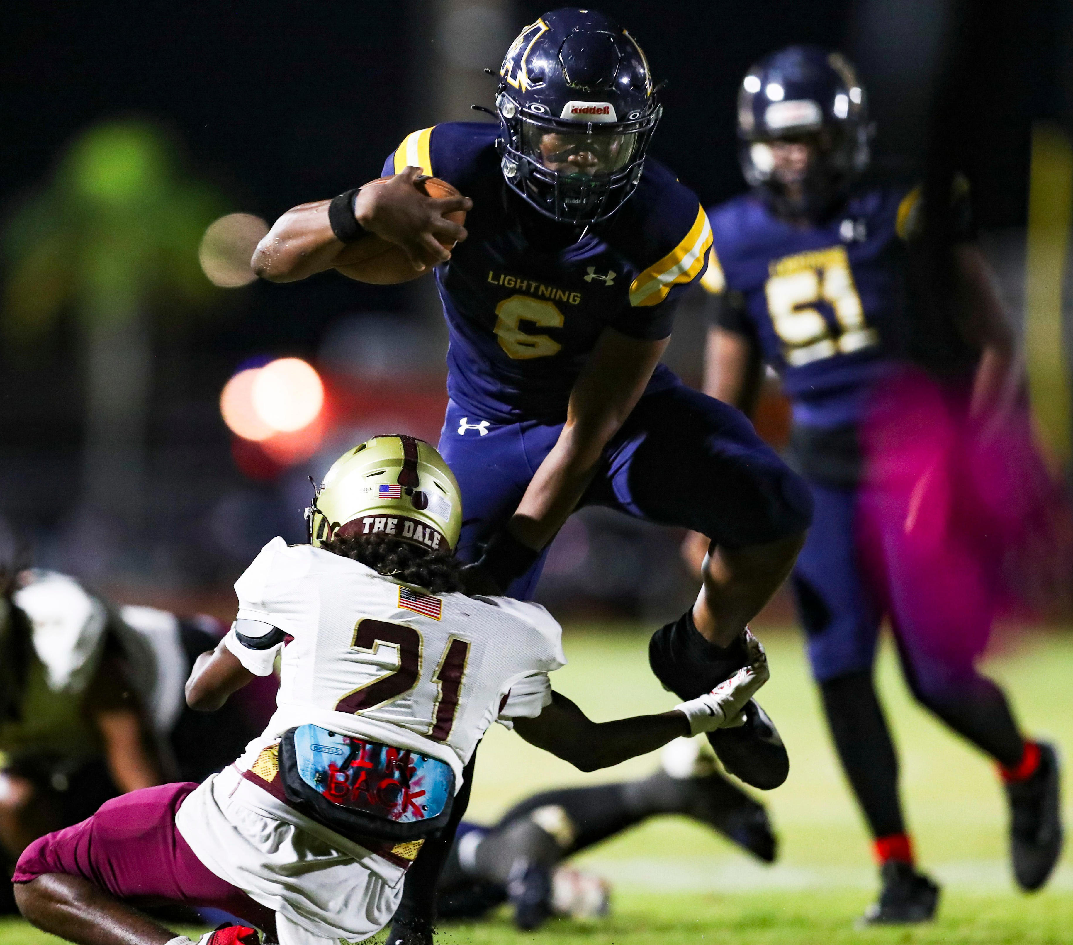 Riverdale's Levi McKenzie commits to Vanderbilt football