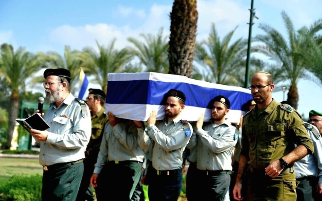 ‘You came here alone, enlisted and fought”: President eulogizes tank ...