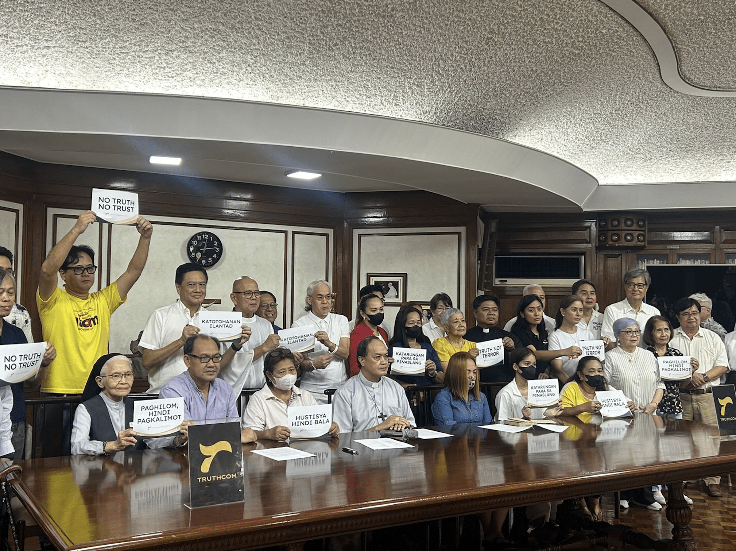 Cardinal David, drug war victims’ kin urge Marcos to form truth panel
