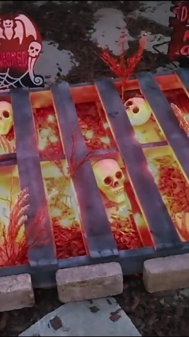 Grab some Dollar Tree skulls and a pallet 👻☠️