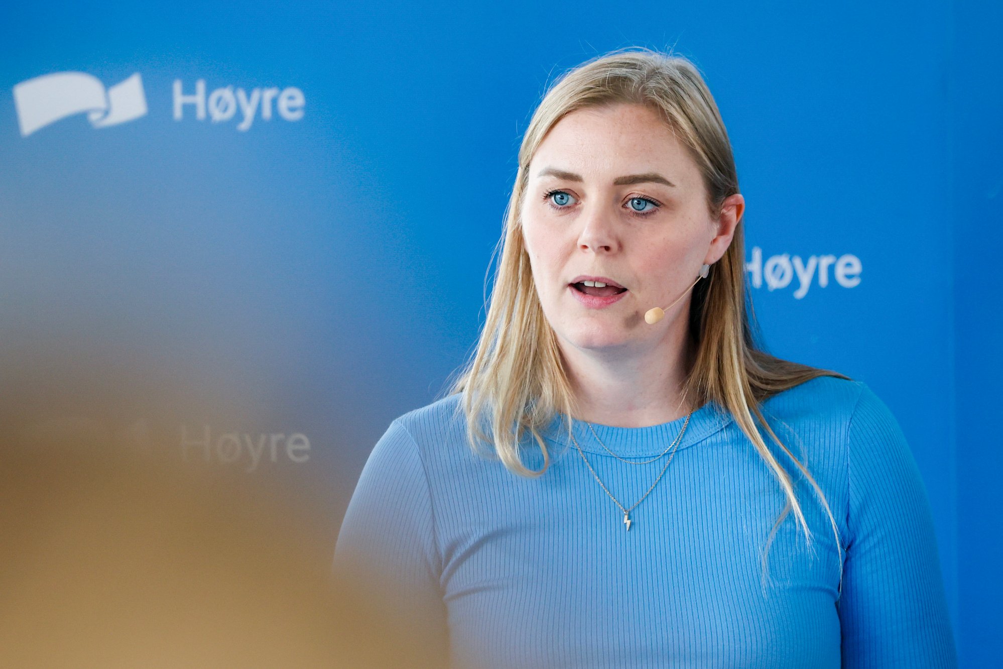 Ser rødt av First House-ansettelse
