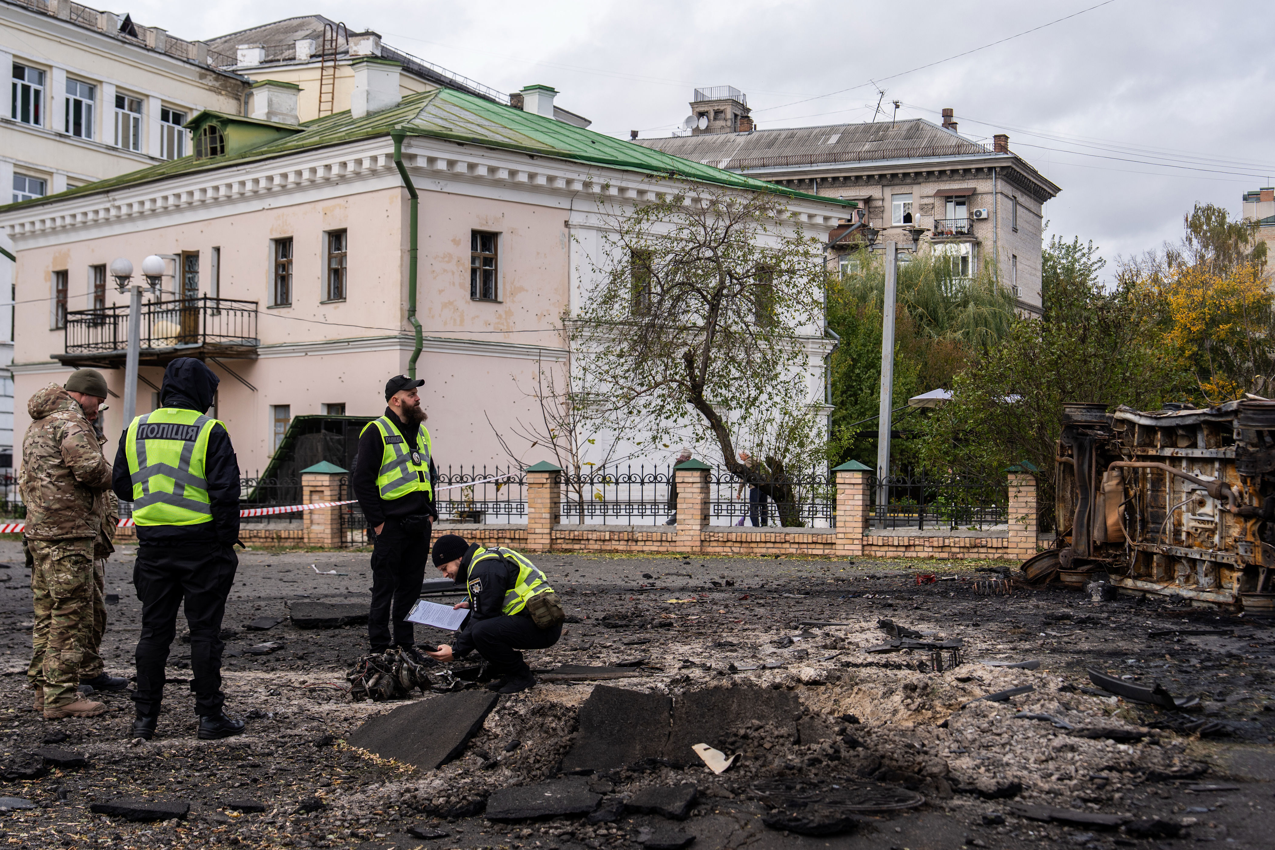 Russian strikes on Ukraine kill at least three people and wound 17