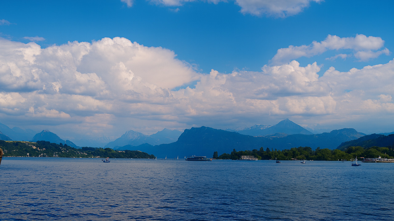 Lucerne Walking Tour – Lake Views and Old Town Switzerland