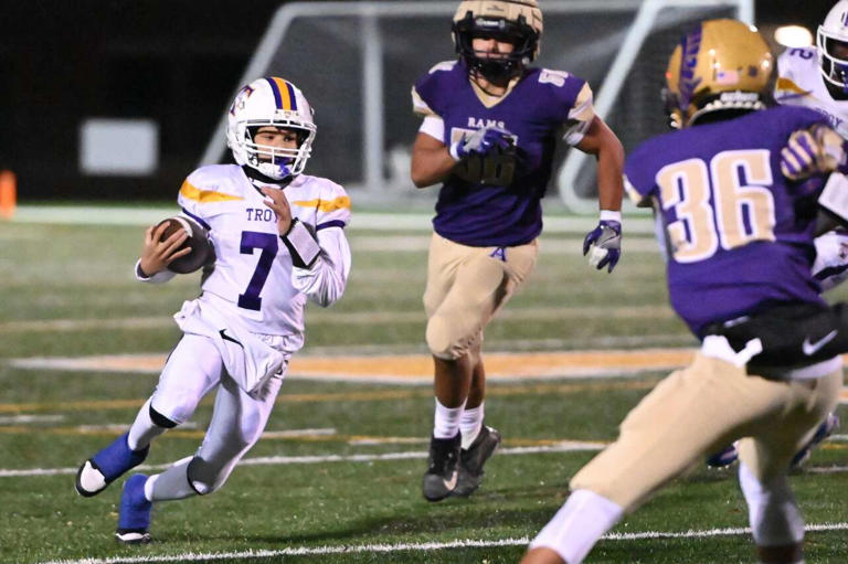 Troy football outlasts Amsterdam for key Week 8 win