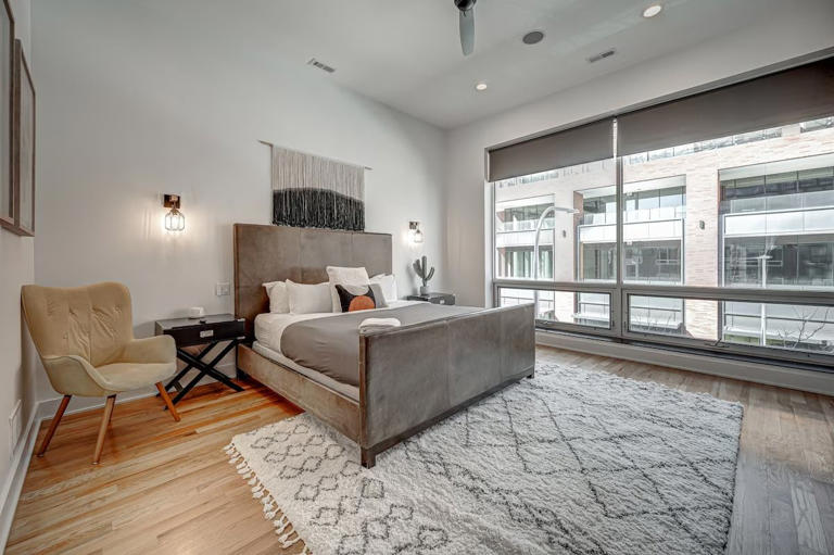 The Best Airbnbs in Chicago for Design-Minded Travelers