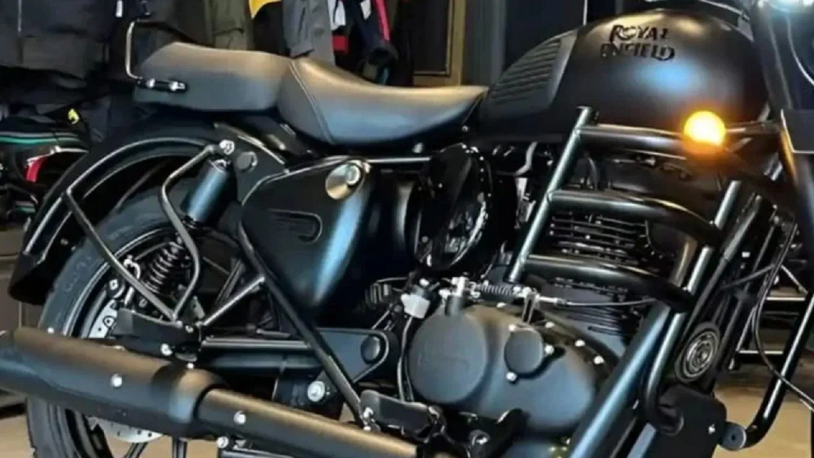 Royal Enfield Classic 350 Tops Sales After GST Cut, Outshining Bullet ...