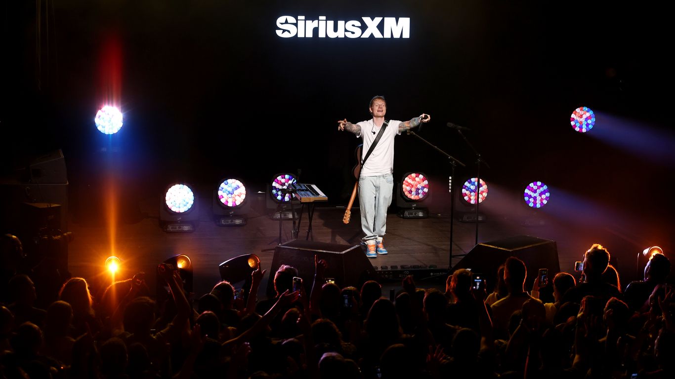 SiriusXM turns to small concerts for growth