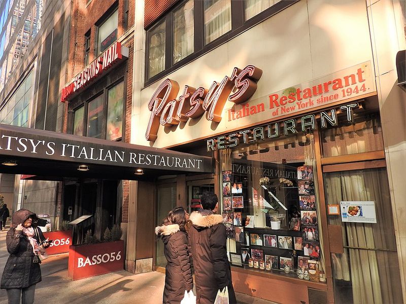 These Were Frank Sinatra’s 10 Favorite Restaurants in America