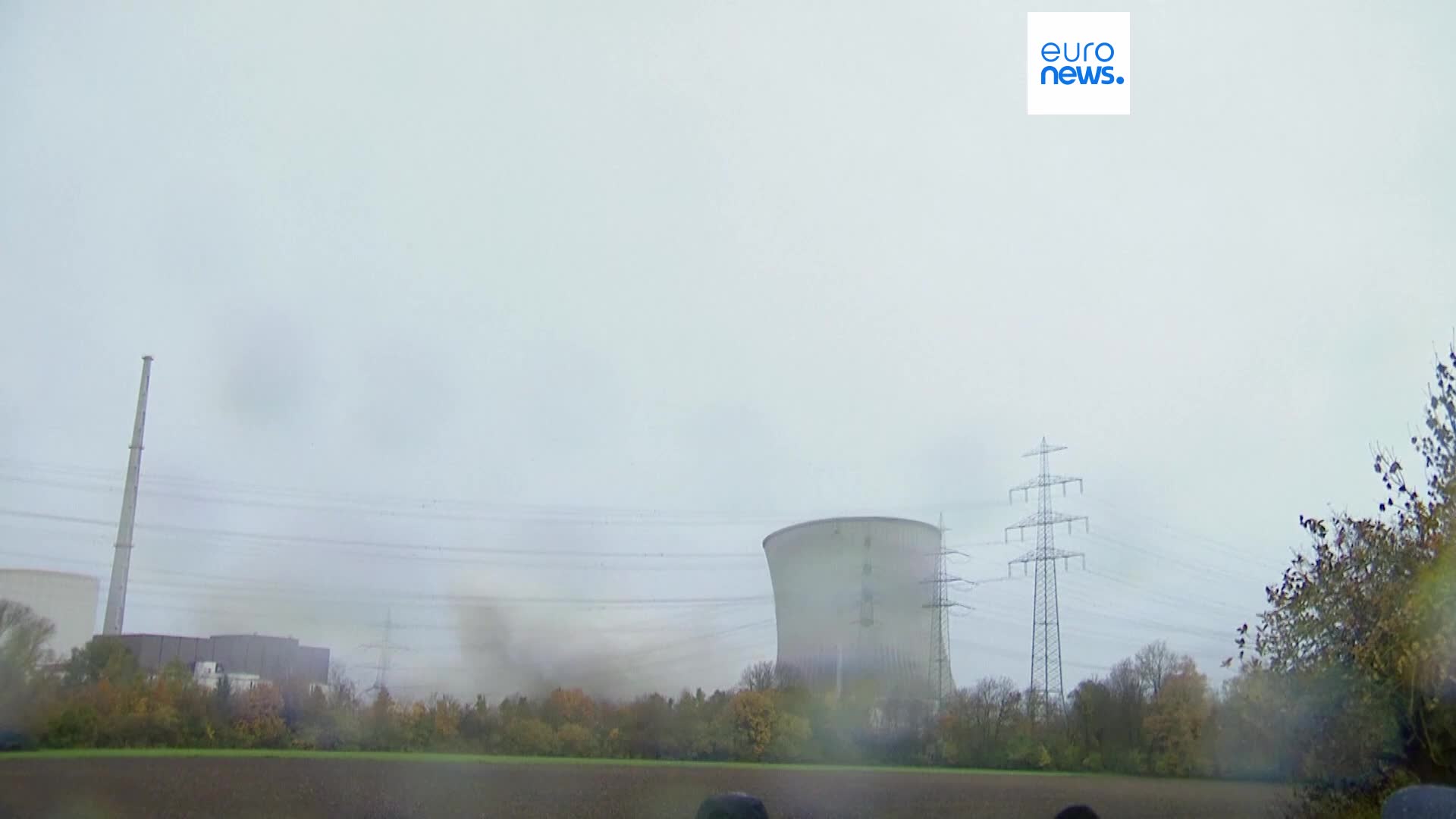 Germany destroys two nuclear plant cooling towers as part of nuclear ...