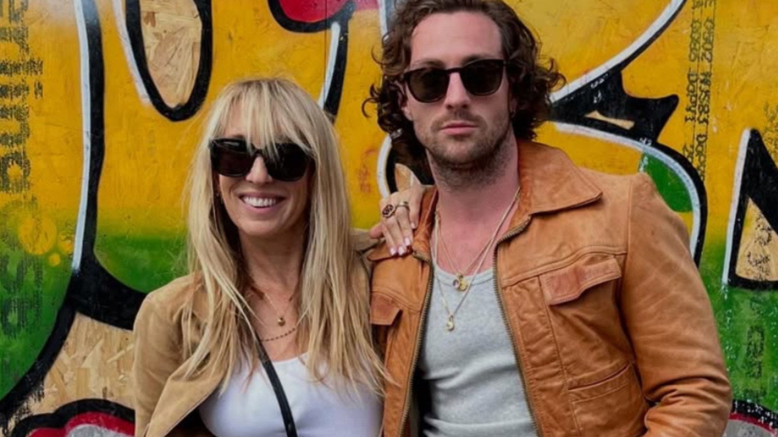 'He's Married, So He's Her Type!': Fans Mock Ariana Grande Over Rumours ...