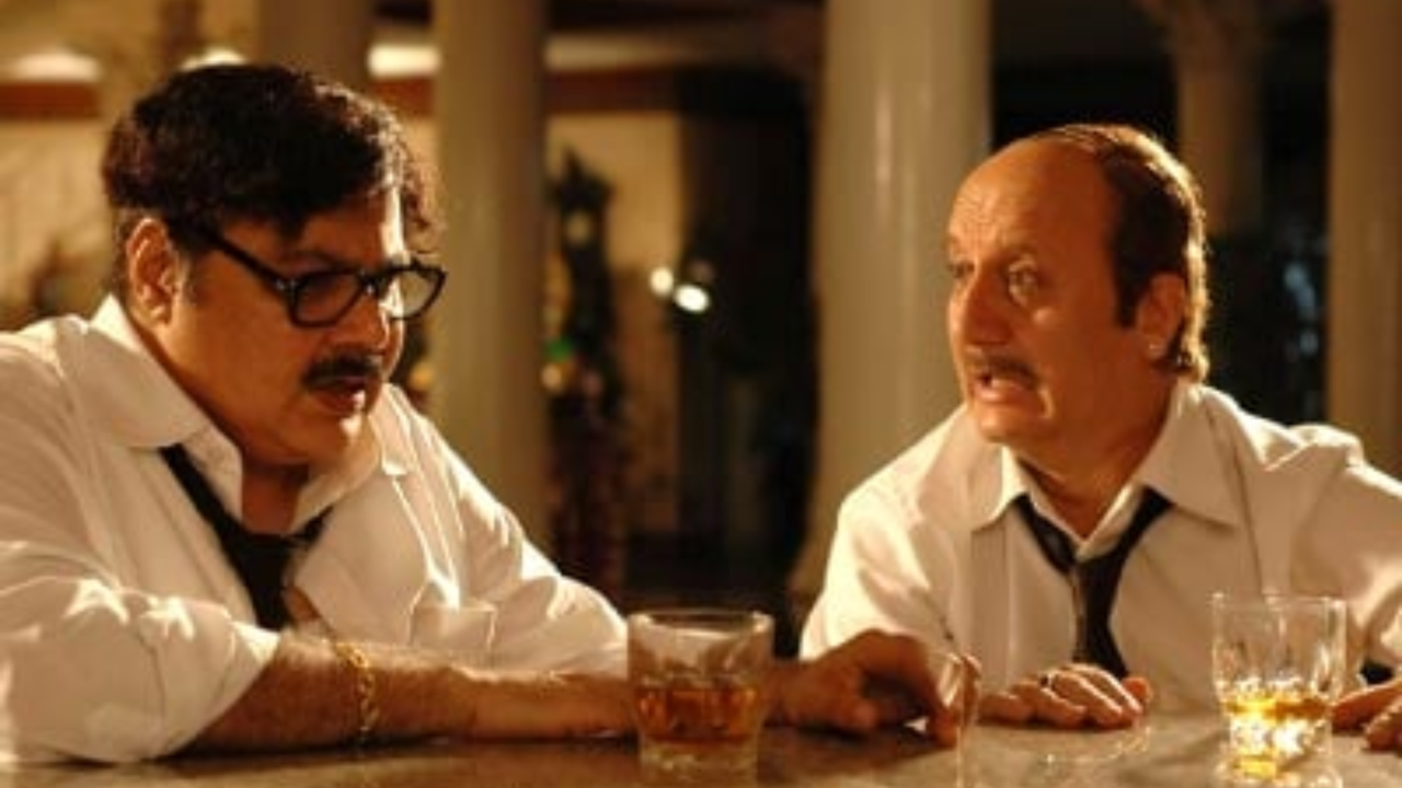 Anupam Kher is overcome with emotion following the death of his DDLJ co-actor Satish Shah ...