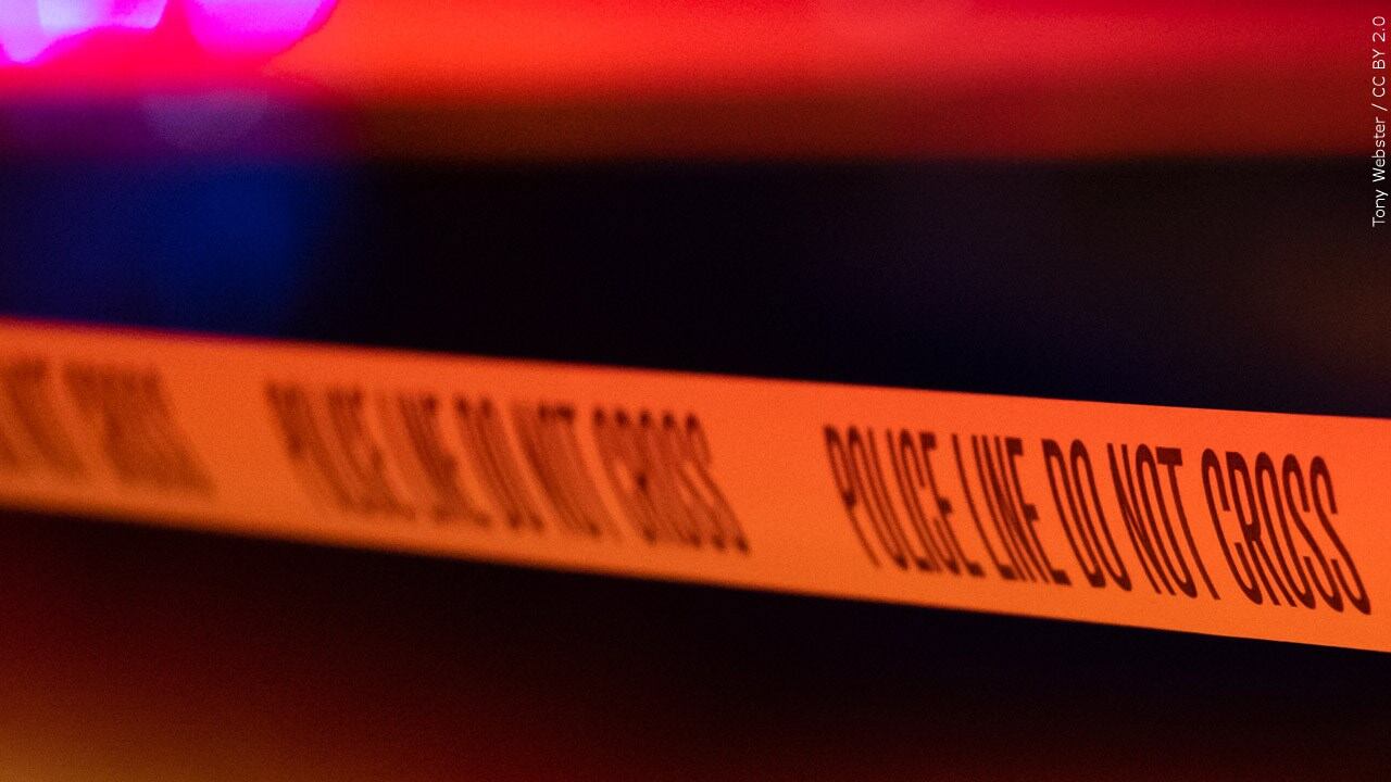 Multi-vehicle crash on I-14 leaves several injured, one driver flees ...