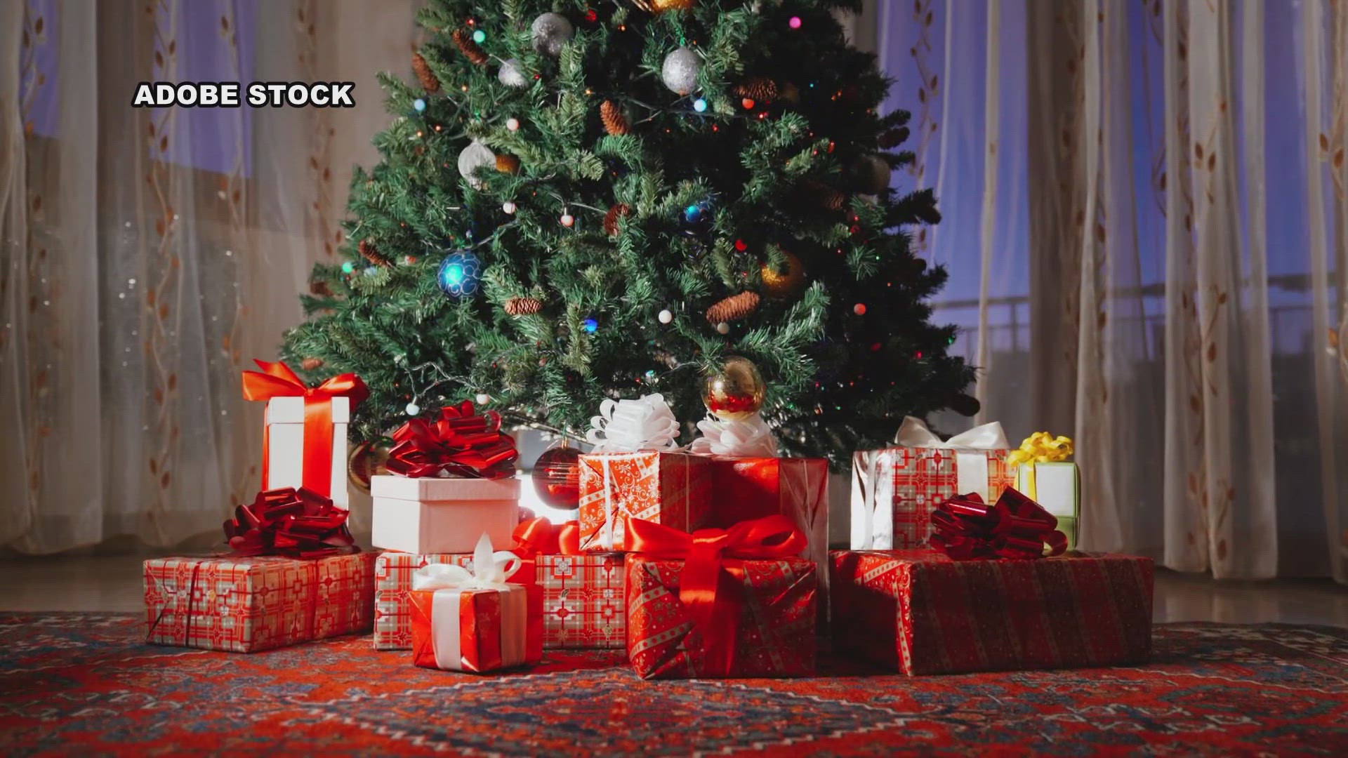 Holiday spending expected to reach another milestone