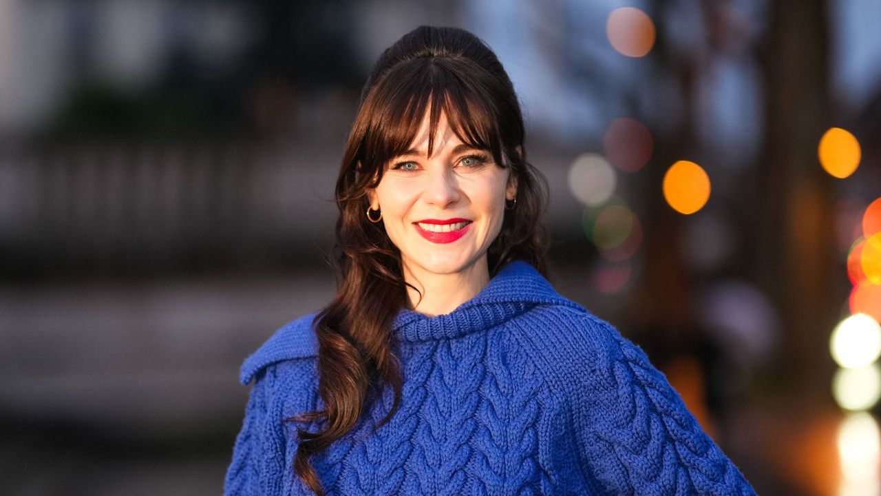 Zooey Deschanel and Johnathan Scott's Rich Bedroom Color Scheme is Both ...