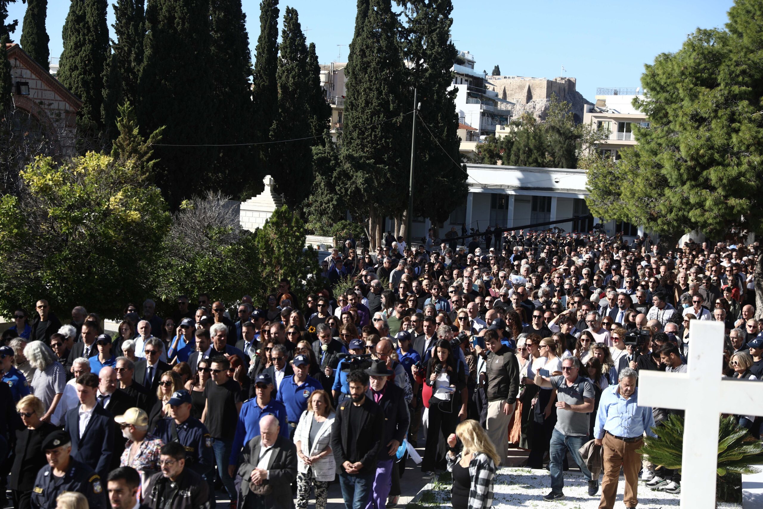 Διονύσης Σαββόπουλος: Μελωδίες και χειροκροτήματα στο «ύστατο χαίρε»