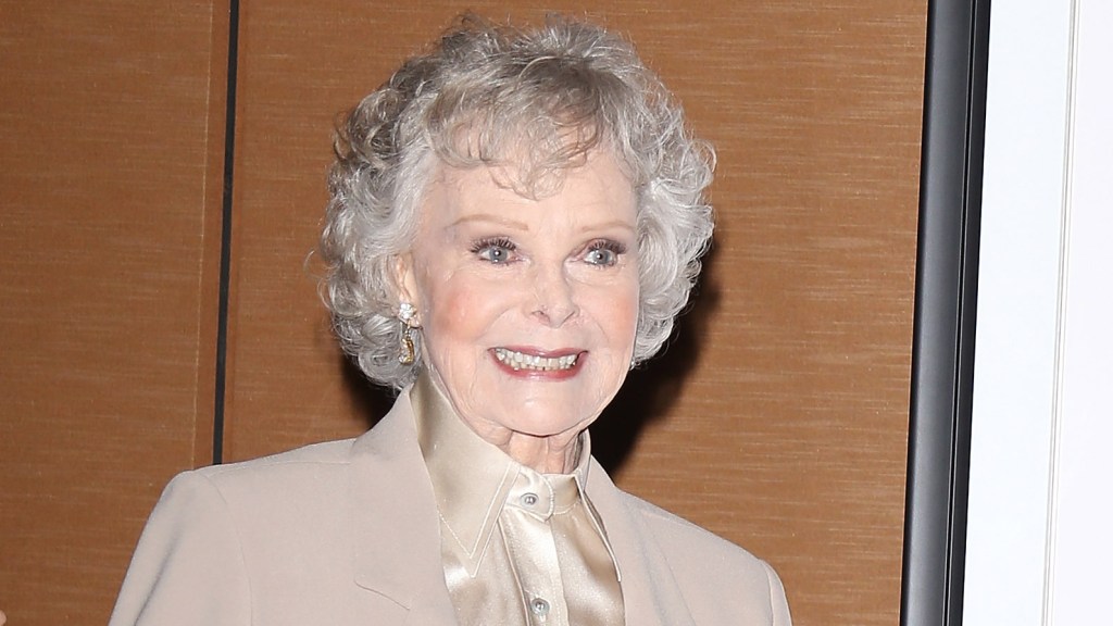 June Lockhart Dies: ‘Lassie' & ‘Lost in Space' Actress Was 100