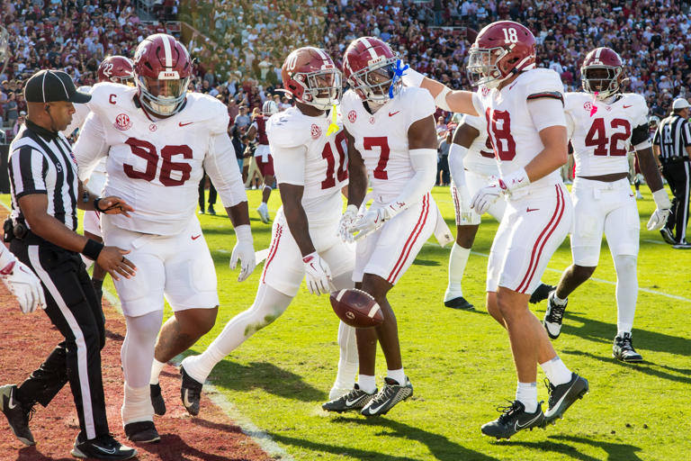 Alabama football survives South Carolina with crazy finish: Score ...