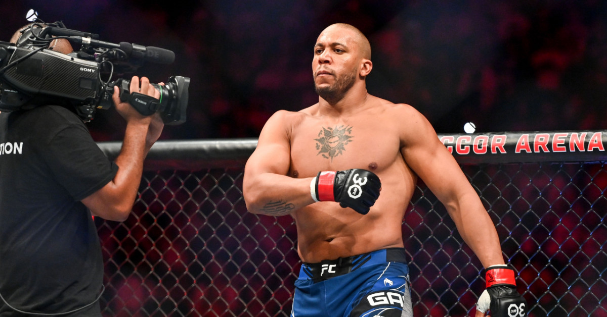 MMA – UFC : Le combat entre Gane et Aspinall déclaré sans vainqueur